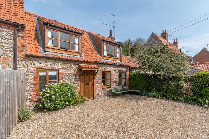 Post Box Cottage - Holkham