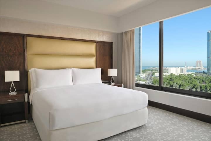 Classic King Room Near Bainuna Park Auh - Abu Dhabi