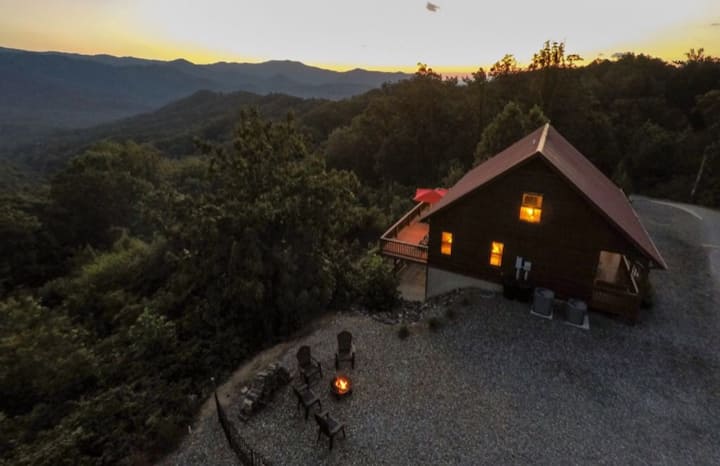 Above It All - Stunning Cabin With Epic Views! - Cherokee, NC