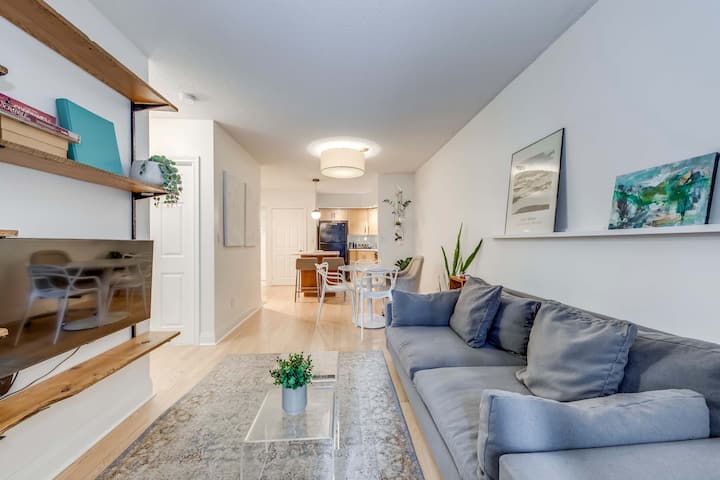 My Urban Hippie Home-away-from-home - Toronto
