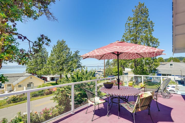 Sunset + Ocean Views: Serene Camano Escape - Camano Island, WA