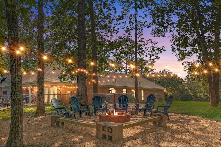 Pool | Fire Pit | Gameroom | 1gb Wifi | A+ Privacy - Alabama