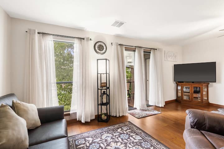 Banta House Retreat At The Pointe - Branson, MO