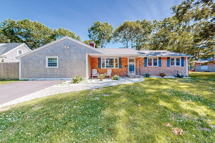 4br Near The Beach With Playground, Ac, & W/d - Falmouth, MA