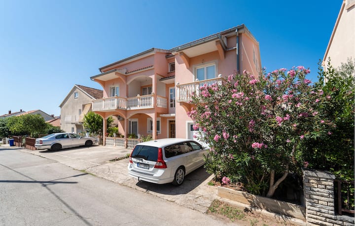 2 Bedroom Amazing Apartment In Biograd Na Moru - Biograd na Moru