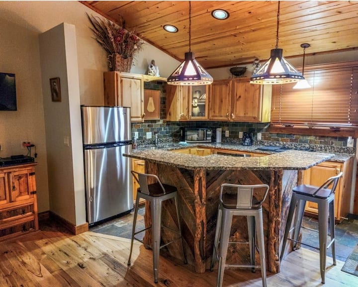 Mountain Inn #9: 1 Br Condo – Afton Wy - Afton, WY