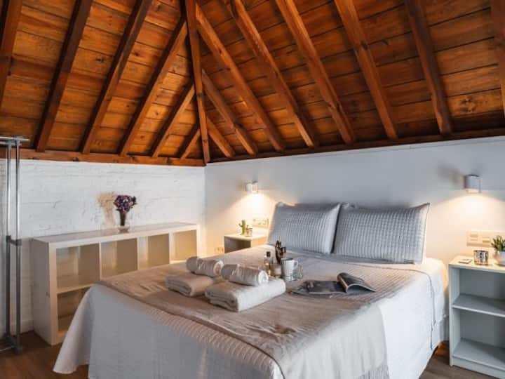 Tuguest Santa Ana Apartment - Granada