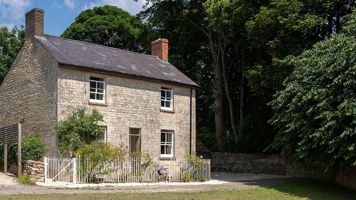 Chequers Cottage, Pet Friendly Near Cheltenham - Cheltenham