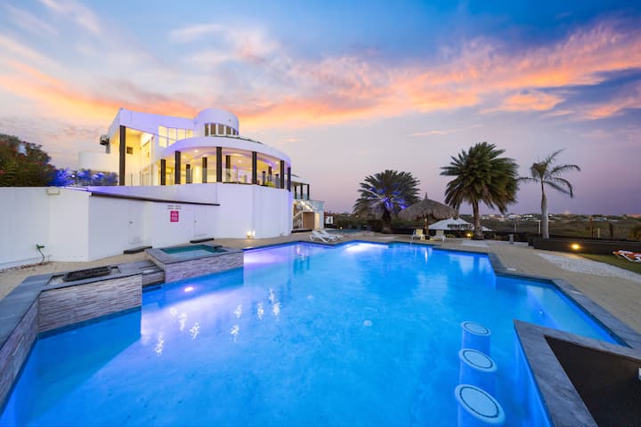 Private Pool Villa 8br Oasis Near Palm Beach Aruba - Aruba