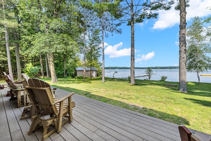 5br Retreat: Waterfront, Kayaks, Bbq & More - Spring Lake, WI