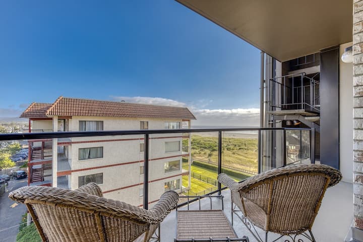 Sand And Sea Seaside Escape (410): Oceanfront W Po - Seaside, OR
