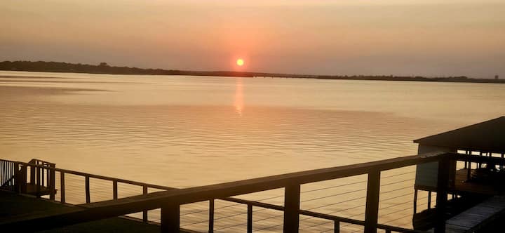 Lakefront Retreat Paradis - Mount Pleasant, TX
