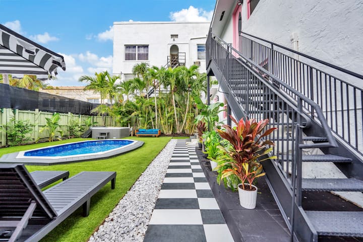 Mr Pink: Little Havana: Pool+hot Tub - Miami, FL