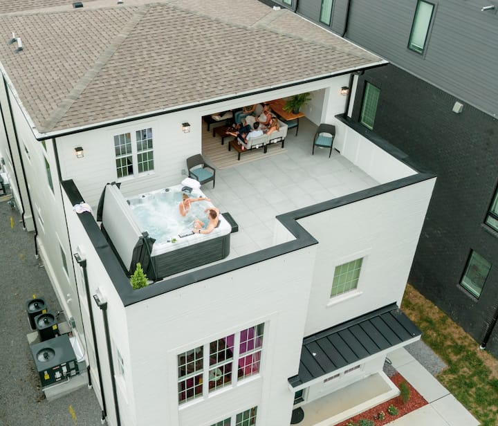 Downtown Deco| 2mi To Broadway| Grill & Hottub -A - Nashville, TN