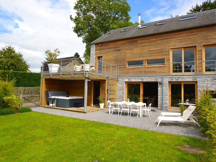 Gîte Avec Billard, Bain à Remous Et Sauna - Durbuy