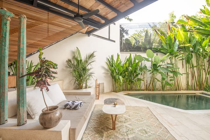 Elegant 1-br Villa With Pool, 800m To Echo Beach - Indonesia