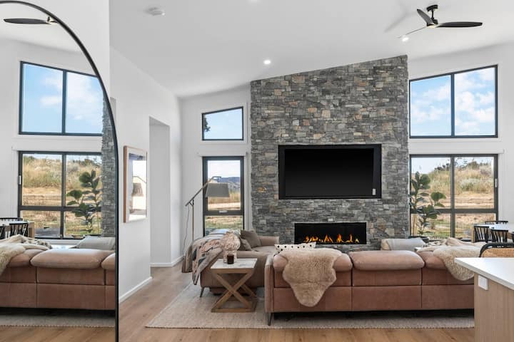 Jagungal Homestay - 15b Jagungal Close - Jindabyne