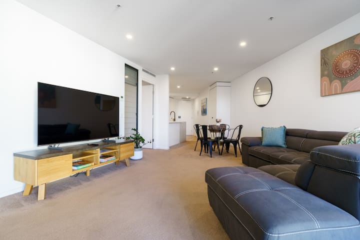 Contemporary 2br Retreat In The Heart Of Civic - Canberra