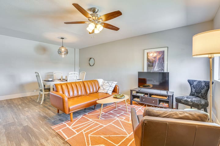 Dog-friendly North Las Vegas Home ~ 9 Mi To Strip! - North Las Vegas, NV