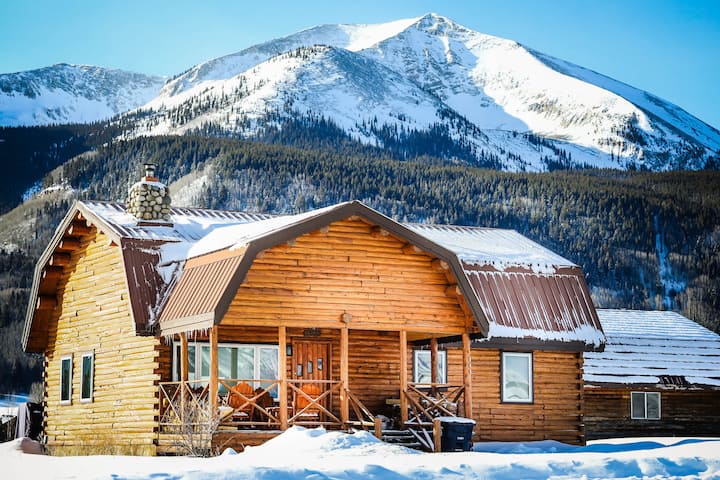 Riverfront Cabin With Impressive Views - Crested Butte, CO