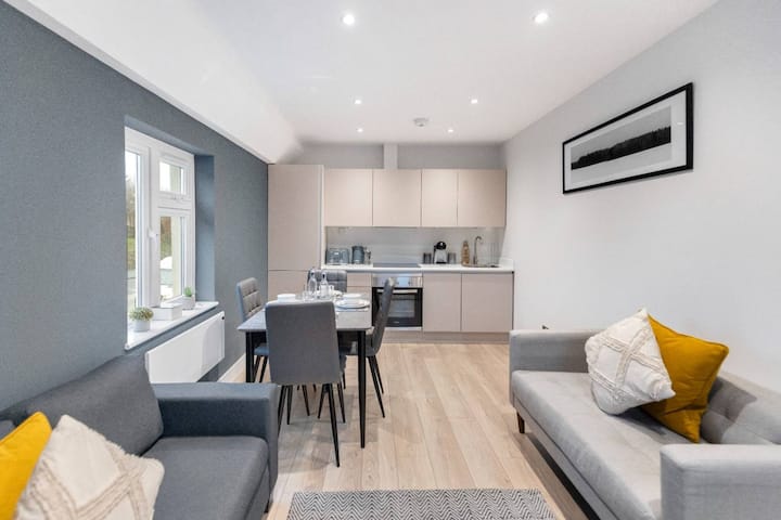 Modern 3-bed Apt In Shenfield - ブレントウッド