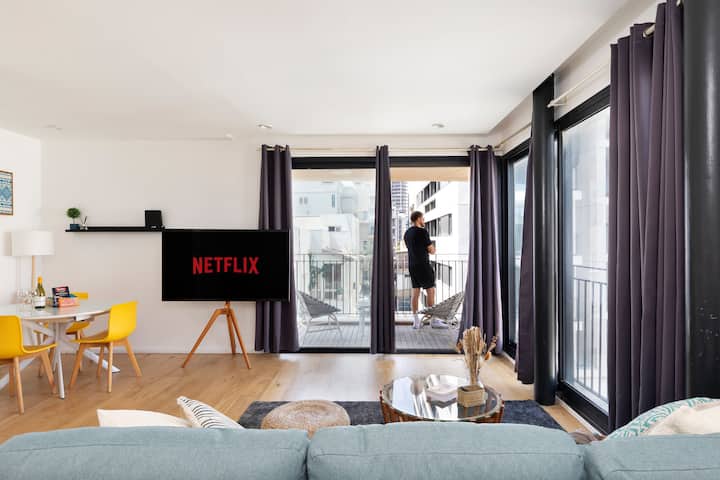 Beachfront Family Retreat | The Perfect Location! - Tel Aviv