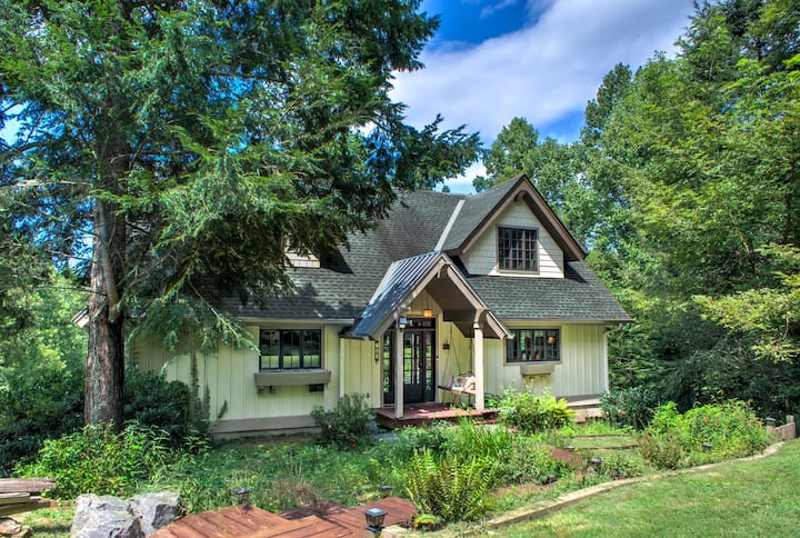 3br | Cottage | Near Hot Springs - Hot Springs, NC