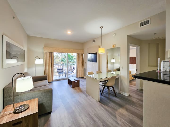 1 Bedroom Apartment @ The Point Hotel And Suites - Orlando