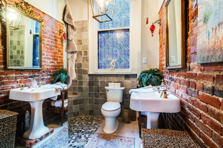 A Hidden Gem! Completely Renovated, Historic Bank, - Lafayette, LA