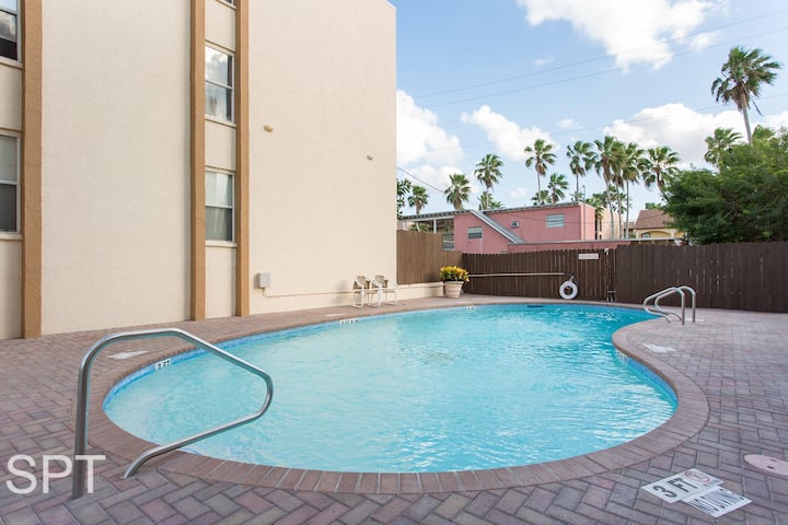 Max Walkable Location  " 1st Floor " 2 Patios - Port Isabel, TX