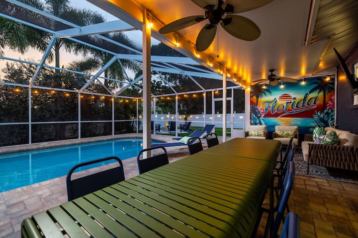 Epic Indoor Slide! Pool&hot Tub~mini Golf~fire Pit - Madeira Beach, FL