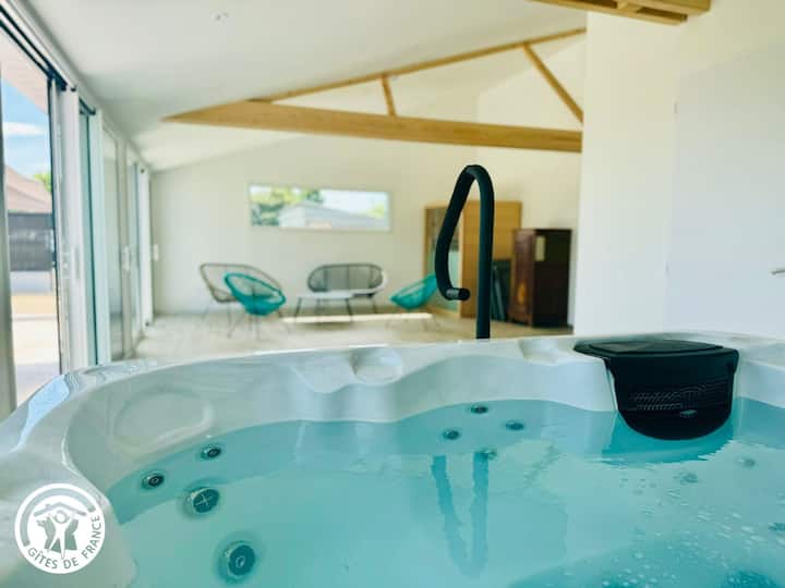 Gîte La Roche-sur-yon, 7 Pièces, 12 Pers. - La Roche-sur-Yon