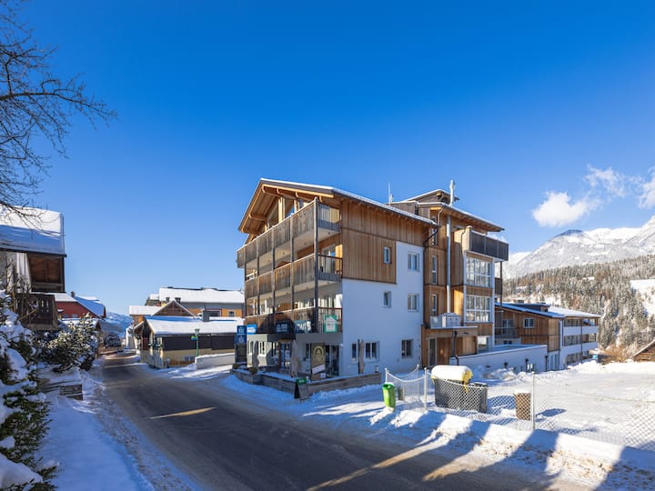 Apartment With Sauna And Large Terrace - Schladming