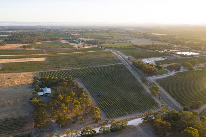 Furche Barossa 5 Bed Stay: Vineyards & Fireplace - Greenock