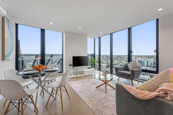 Choose The City Or St Kilda! Parking, Pool And Gym - Saint Kilda