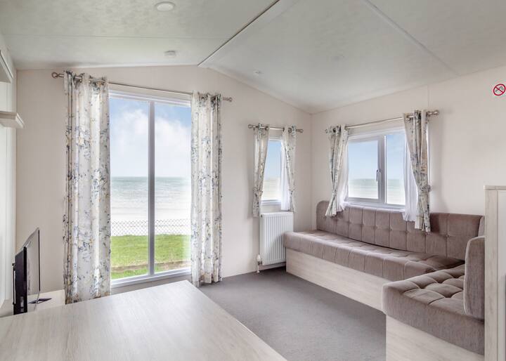 Castaways Oyster 8 Sea View (Pet) - Mundesley