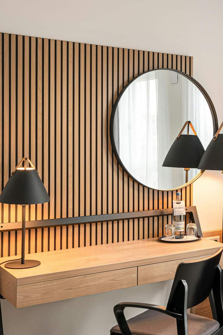 Boutique Hotel Vibes With Option For Cooking - Augsburg