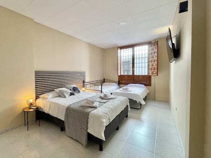 Deluxe Quadruple Room - Toledo, España
