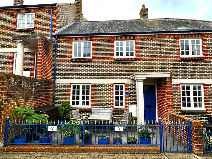 Melanie's Cottage - Weymouth