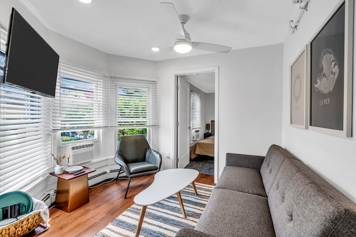 Fully Renovated 1 Bed Room Beach Suite #4 - Belmar, NJ