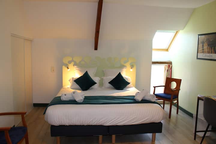 Chambre Triple Confort - Domaine Des Piéris - Grandcamp-Maisy