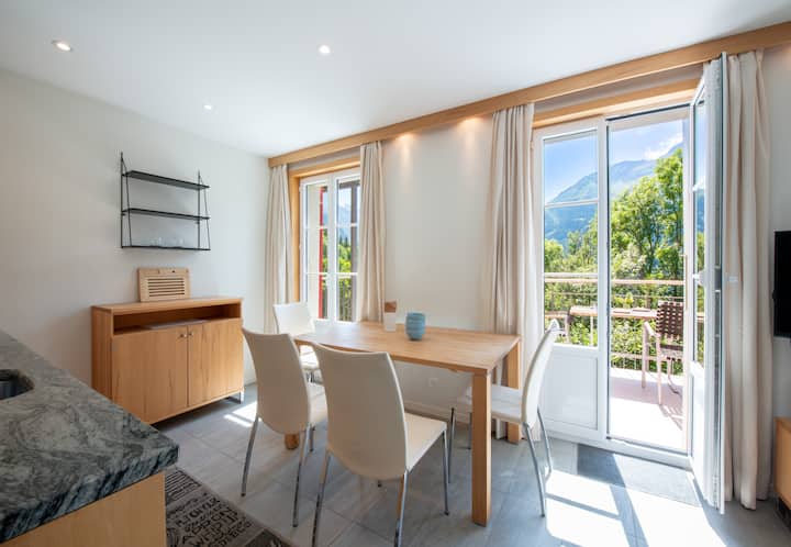 Chalet Mittaghorn Apt. 5 - Lauterbrunnen