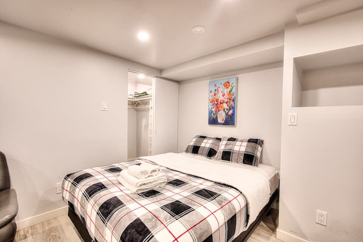 Beautiful Apt At Montreal's Angrignon Park & Metro - Montréal