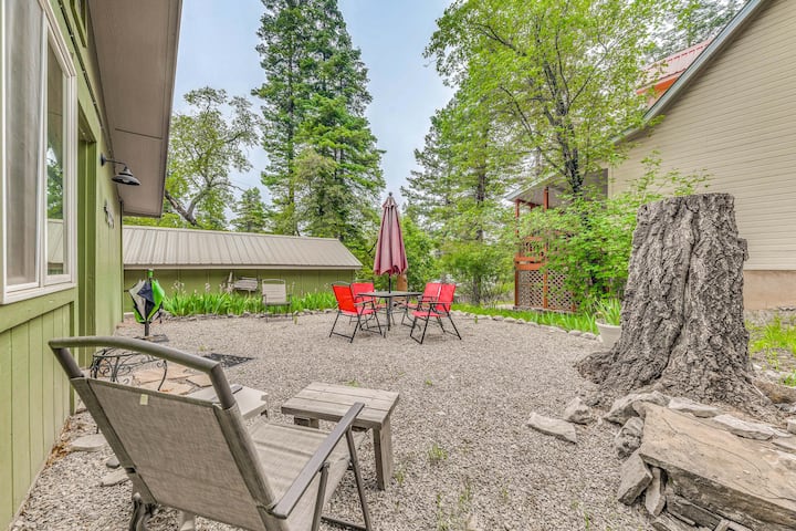 Central Cloudcroft Retreat W/ Wood-burning Stove! - Cloudcroft, NM