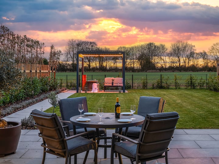 Uk47692 - Wiggles Cottage - Saffron Walden