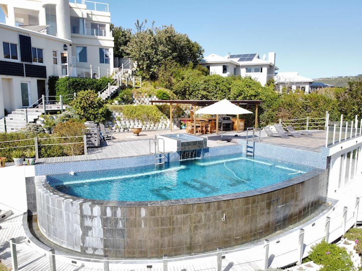 Gemini Villa - Solar Powered, Pool & Near Beach - Plettenberg Bay