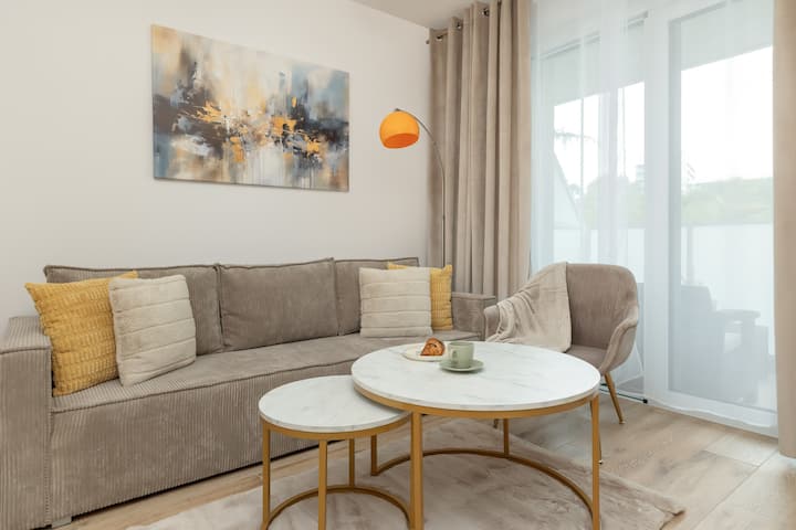 Kollataja 7a | Tasteful Apartment | Parking - 科沃布熱格