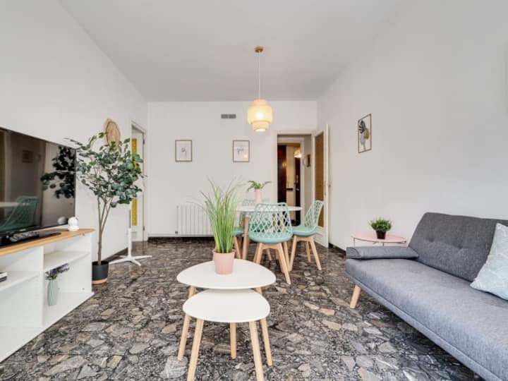 Apartment With 3 Bedrooms In Barcelona - Barcelona