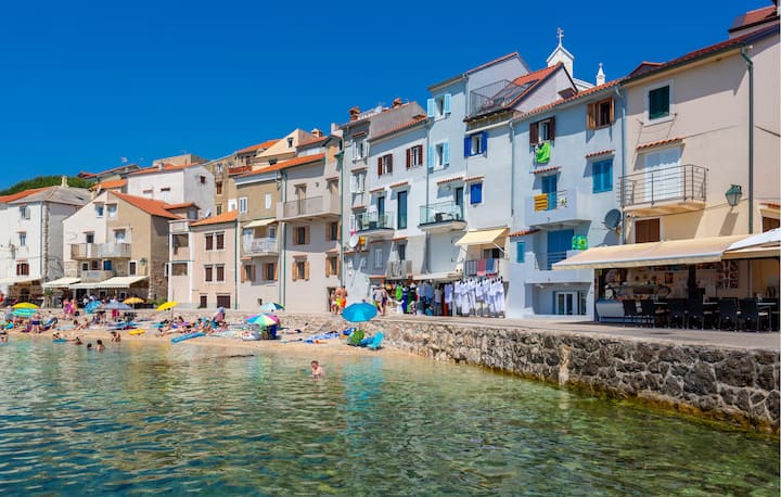 1 Bedroom Nice Apartment In Baska - Baška