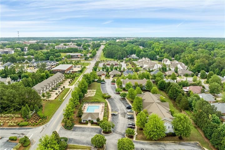 Eagle's Edge In Auburn 2br/2ba Condo 1/2 Mile To A - Auburn, AL
